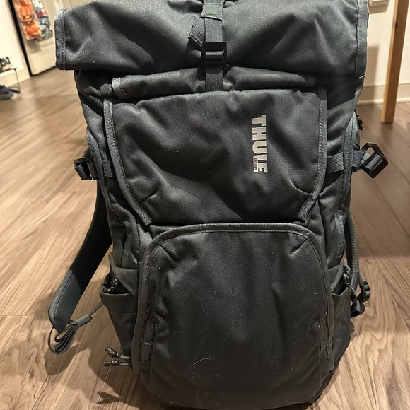 Thule | Bags | Thule Covert Camera Backpack Dslr 32l Slate Gray | Poshmark